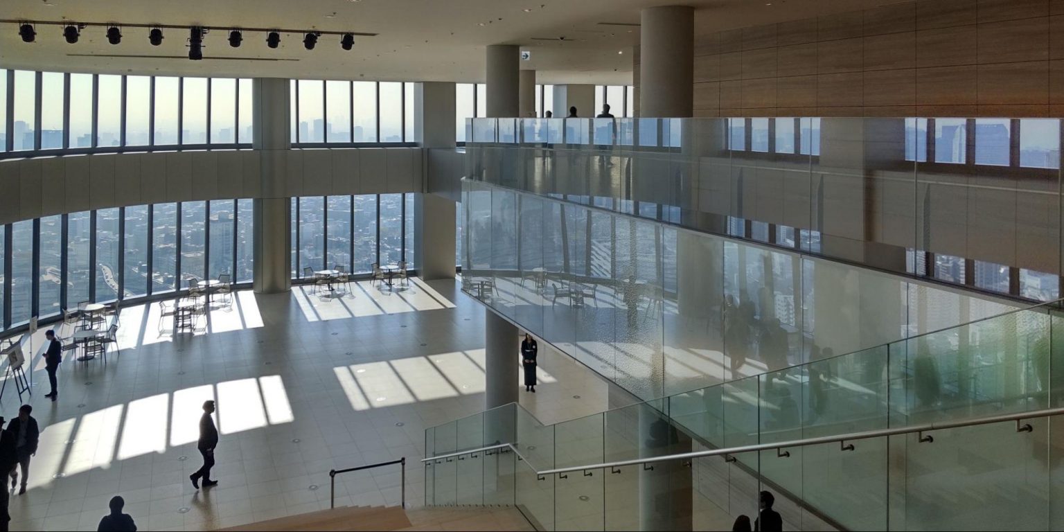 2025年移転！新オフィス「麻布台ヒルズ 森JPタワー」を探訪 - 採用情報｜ラクスル株式会社